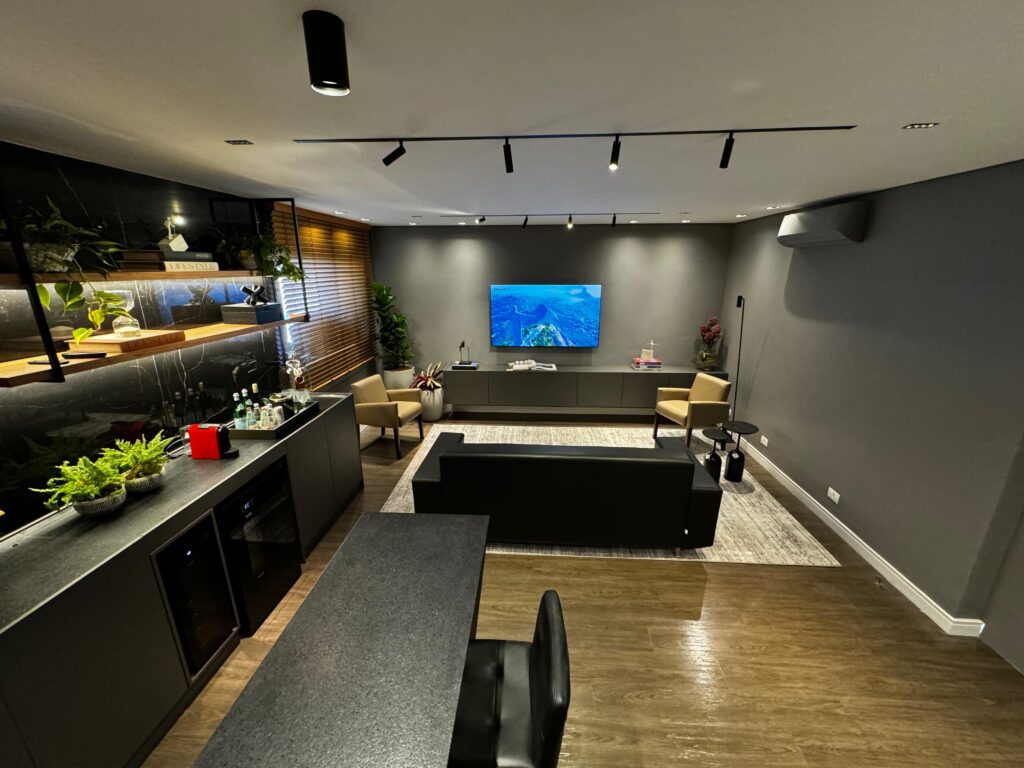 Uma Experiência de luxo inigualável no Bacacheri. Conheça a nova sala ...